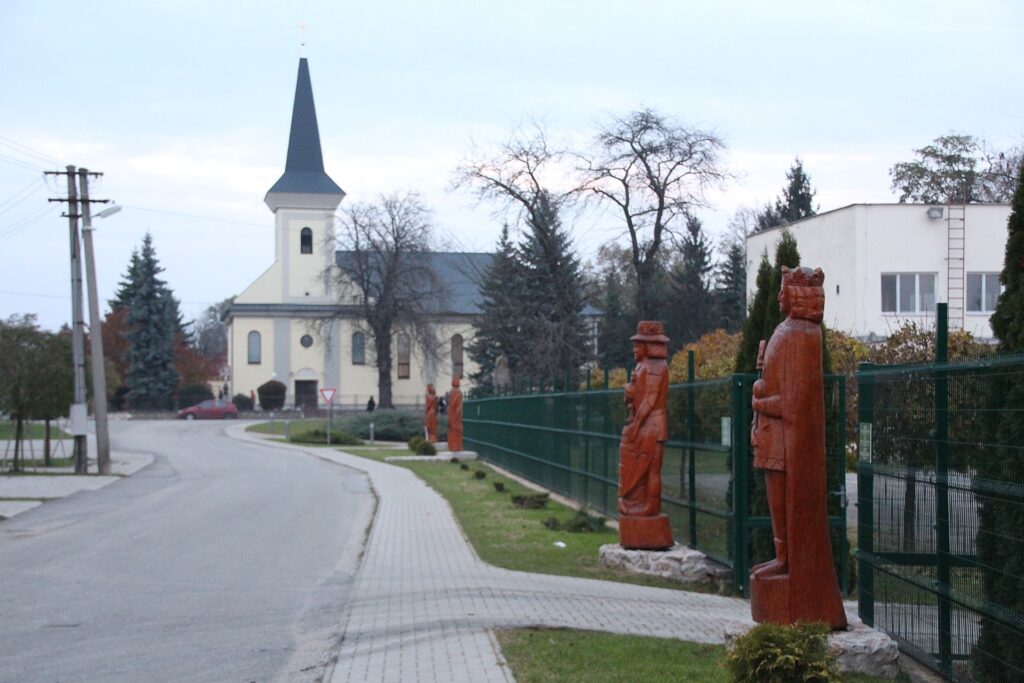 Királyok útja – Nagy Lajos – SZMMI – Emlékhelyek a Felvidéken